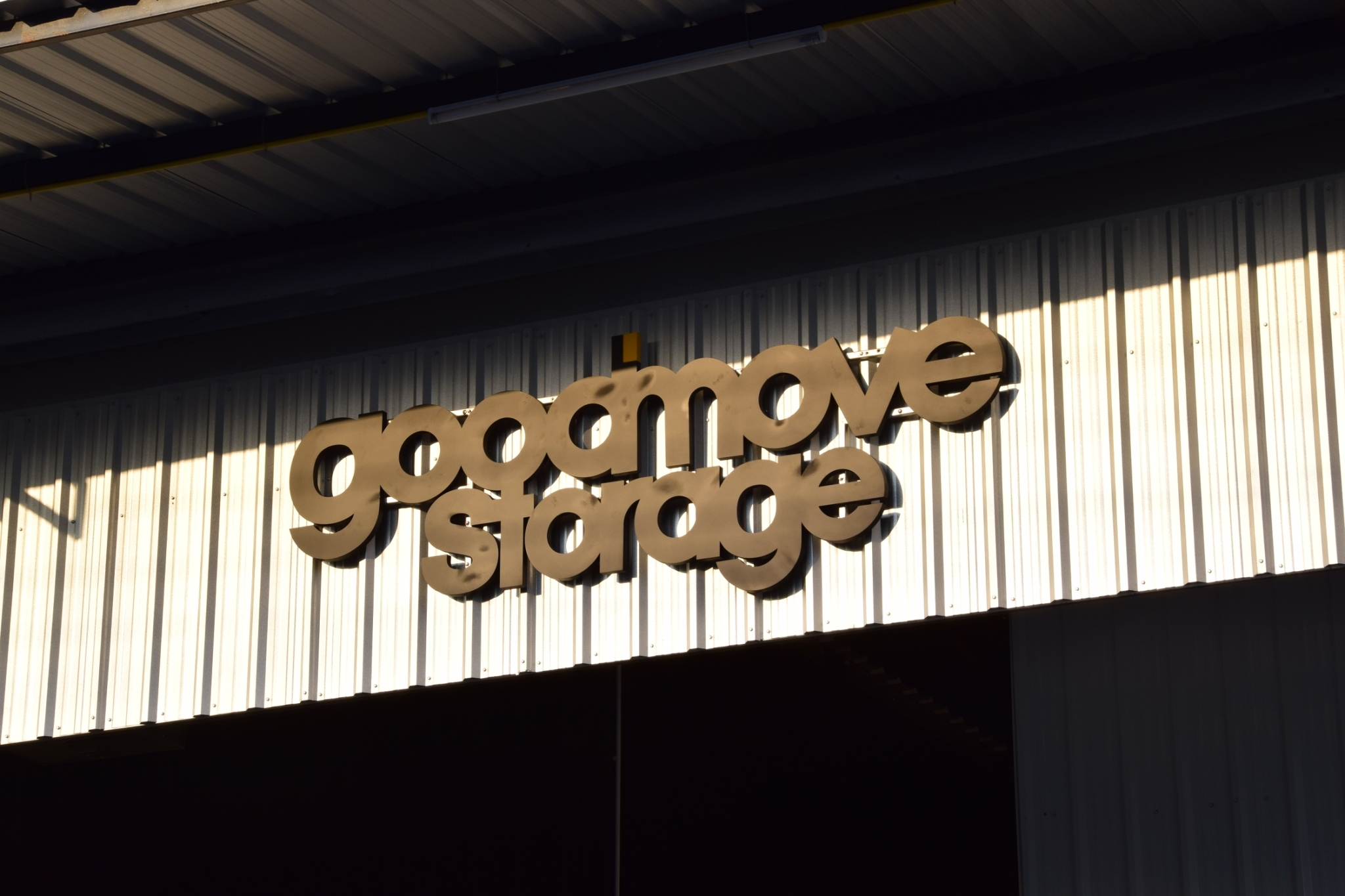 Warehouse ให้เช่าพื้นที่จัดเก็บของ - Good move Storage